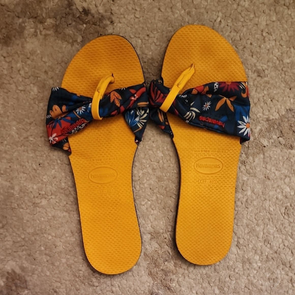 Havaianas | Shoes | Havaianas Yellow Sandals With Bow Detail | Poshmark